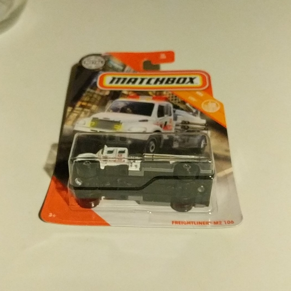 MATCHBOX | Toys | Matchbox Freightliner M2 6 | Poshmark